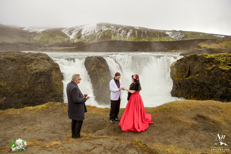 Adventurous Elopement in September: Bojan + Caitlin | Iceland Wedding ...