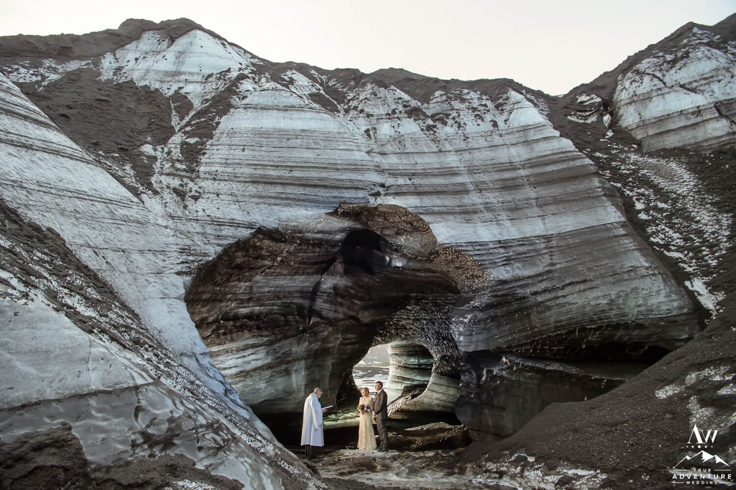 How to Plan an Ice Cave Wedding | Iceland Wedding Planner