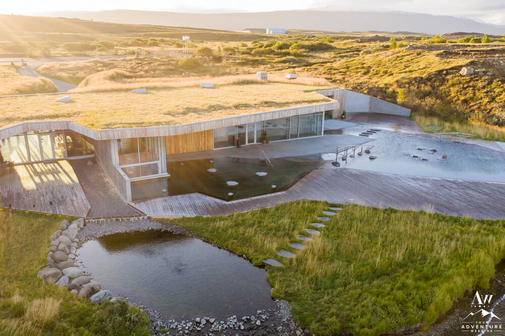 Icelandic Floating Pools: Vök Baths | Iceland Wedding Planner