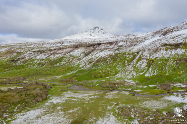 Step by Step Guide: Trekking to Stórurð | Iceland Wedding Planner
