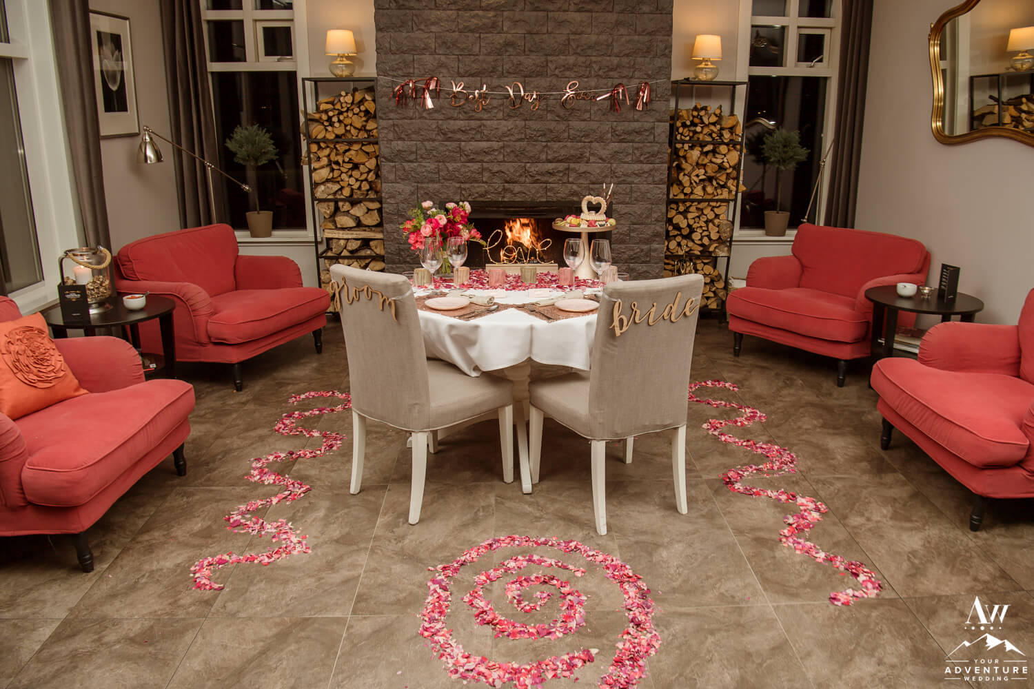 Styled Elopement Reception Table | Iceland Wedding Planner