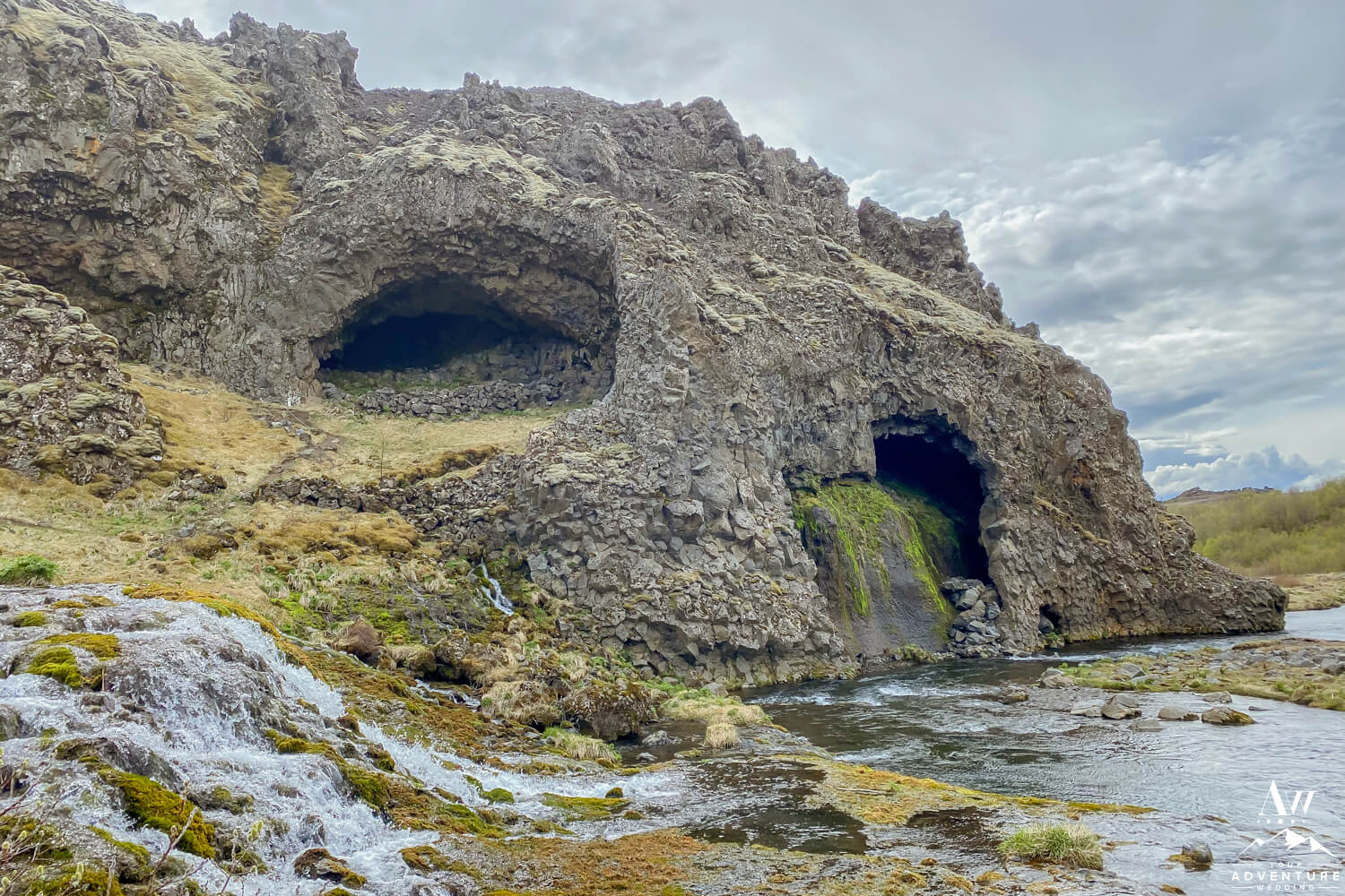 Gjáin Hike Details | Iceland Wedding Planner