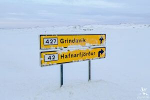Reykjanes Hot Spring for Two: Skatalaug | Iceland Wedding Planner