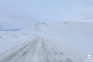 Reykjanes Hot Spring for Two: Skatalaug | Iceland Wedding Planner