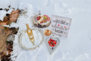Reykjanes Hot Spring for Two: Skatalaug | Iceland Wedding Planner